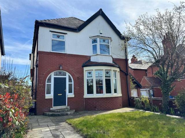 4 Bedroom Detached House
