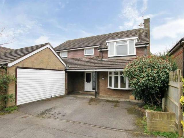 4 Bedroom Detached House