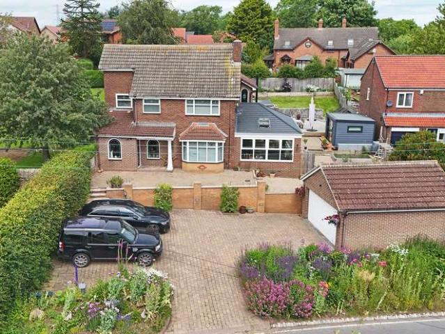 4 Bedroom Detached House