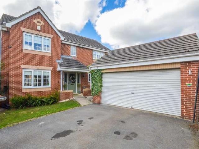 4 Bedroom Detached House