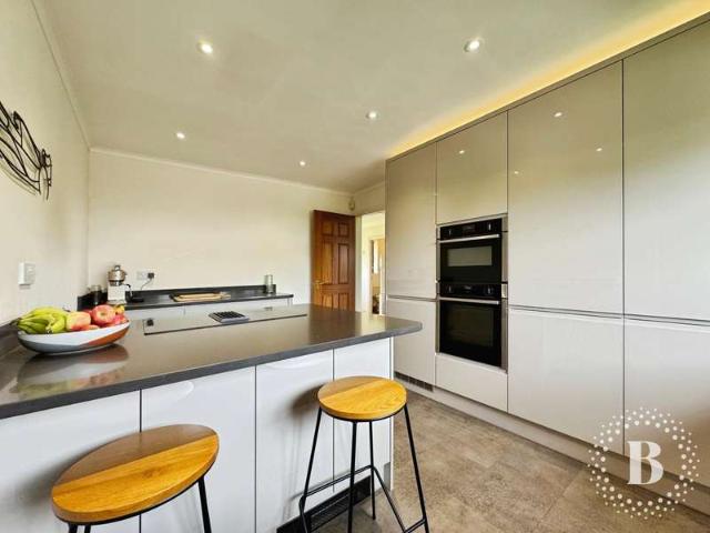 4 Bedroom Detached House