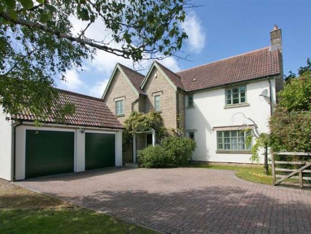 4 Bedroom Detached House