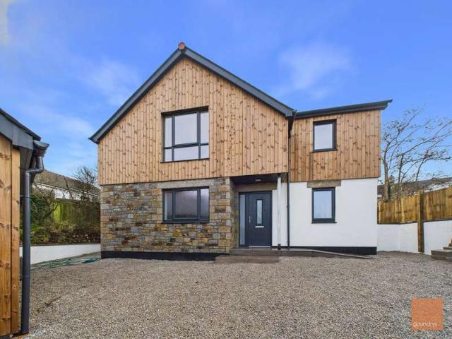 4 Bedroom Detached House