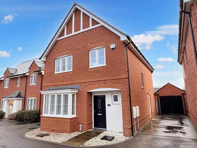 4 Bedroom Detached House