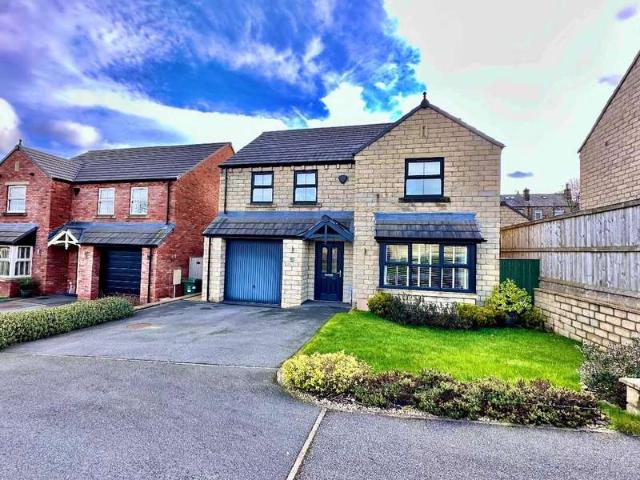 4 Bedroom Detached House