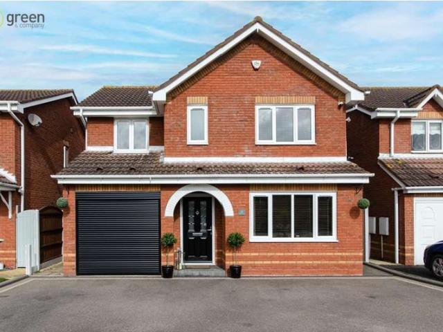 4 Bedroom Detached House