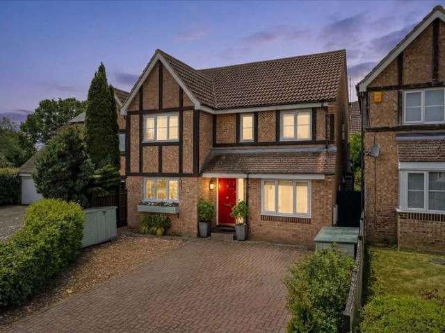 4 Bedroom Detached House