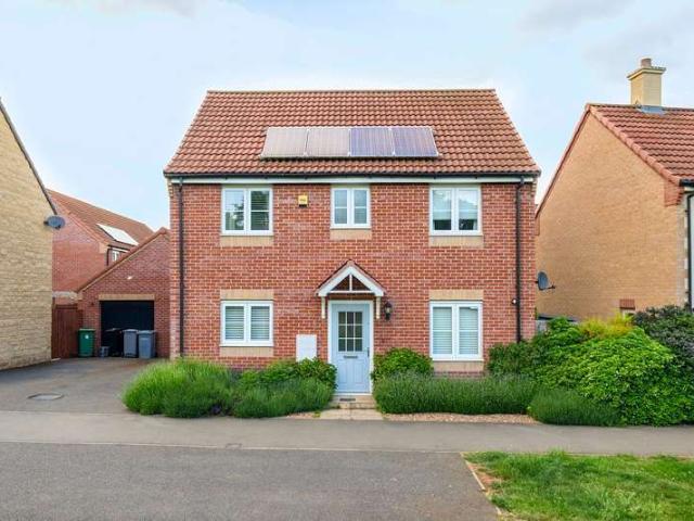 4 Bedroom Detached House