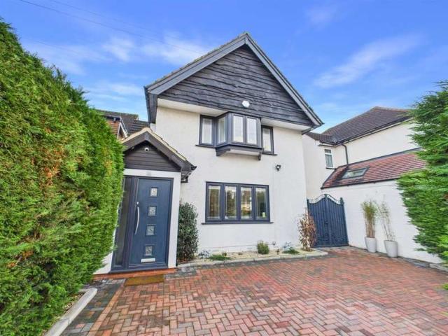 4 Bedroom Detached House