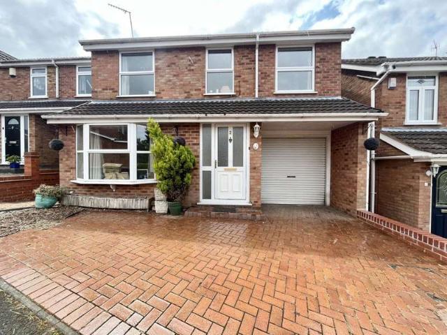 4 Bedroom Detached House