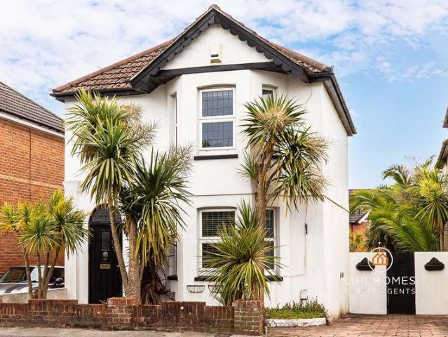 4 Bedroom Detached House