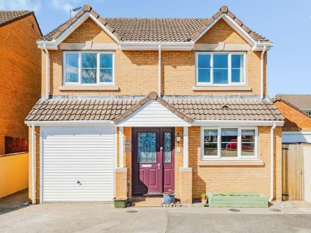 4 Bedroom Detached House