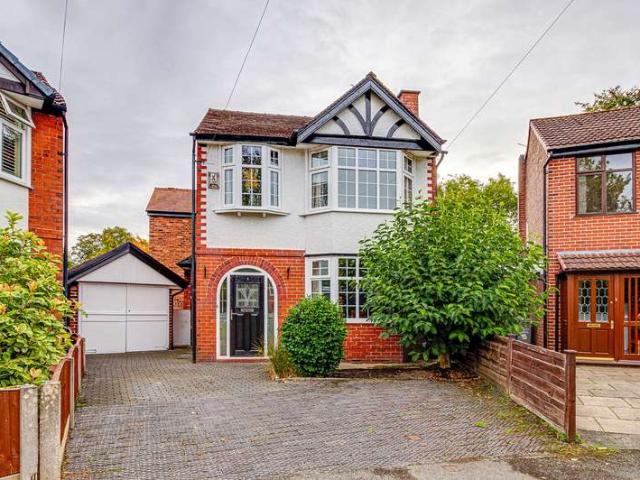 4 Bedroom Detached House