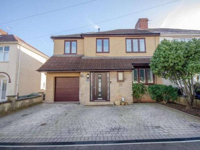 4 Bedroom Detached House