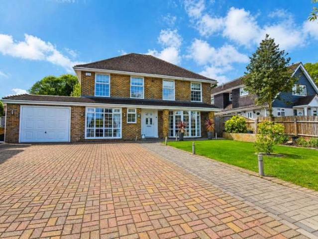 4 Bedroom Detached House