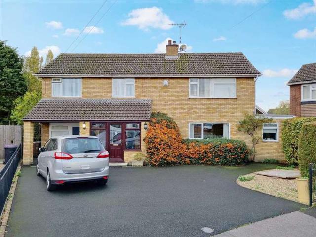 4 Bedroom Detached House