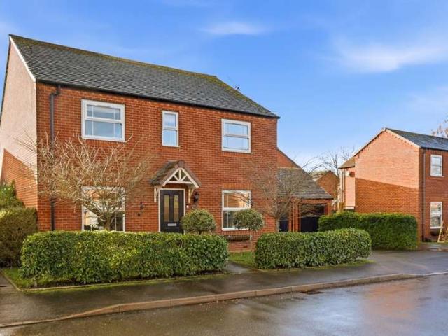 4 Bedroom Detached House