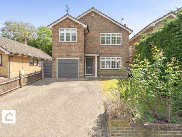 4 Bedroom Detached House
