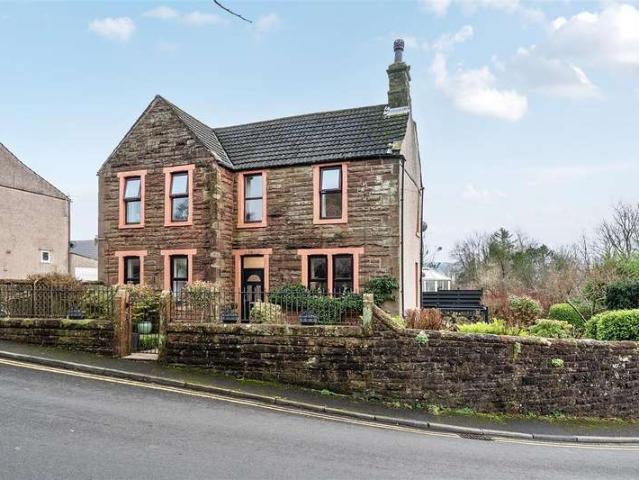 4 Bedroom Detached House