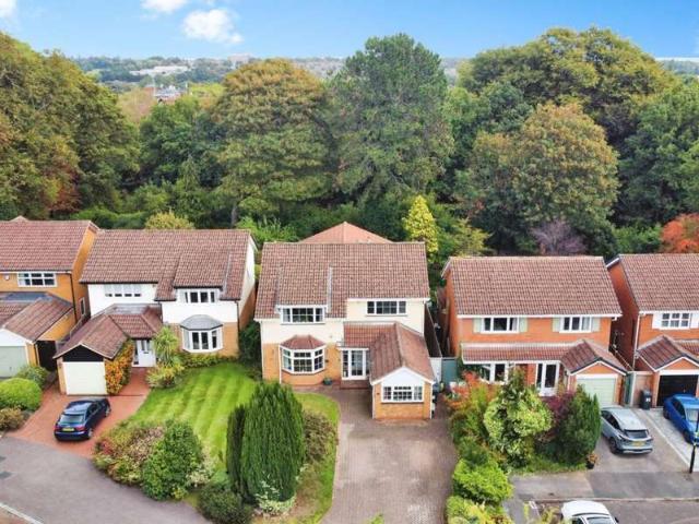 4 Bedroom Detached House