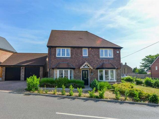 4 Bedroom Detached House