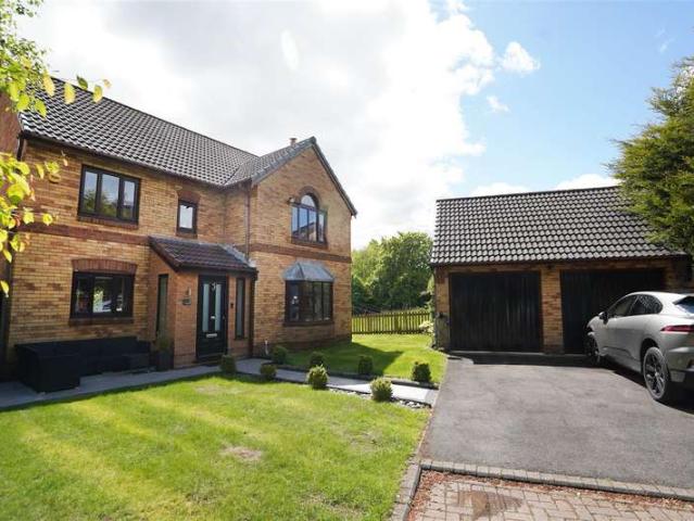 4 Bedroom Detached House