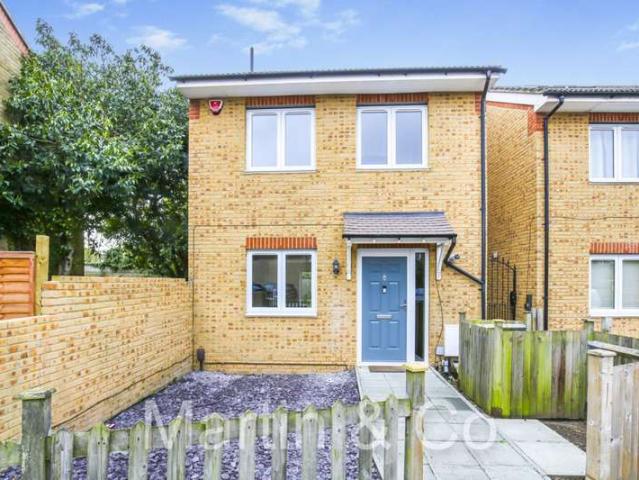 4 Bedroom Detached House