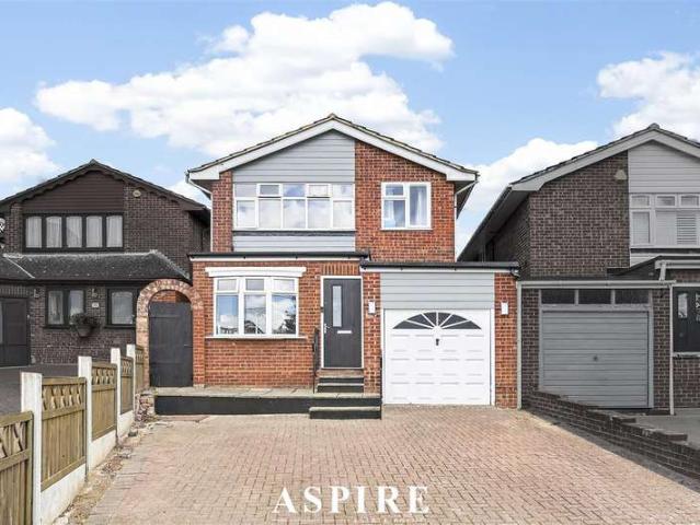 4 Bedroom Detached House