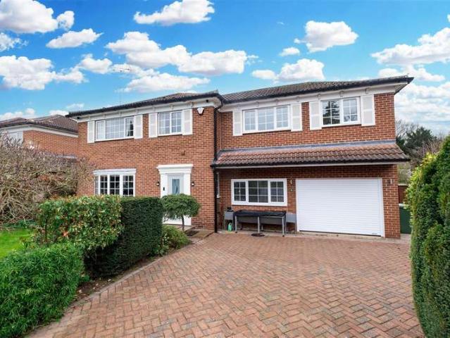 4 Bedroom Detached House