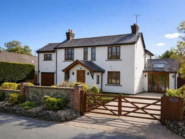4 Bedroom Detached House