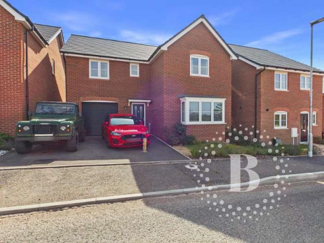4 Bedroom Detached House