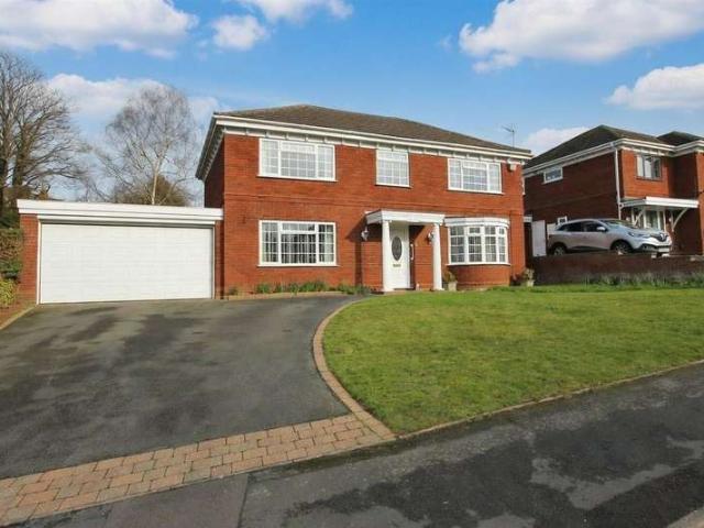 4 Bedroom Detached House