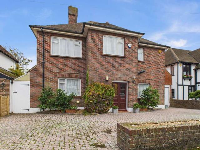 4 Bedroom Detached House