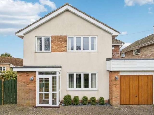 4 Bedroom Detached House