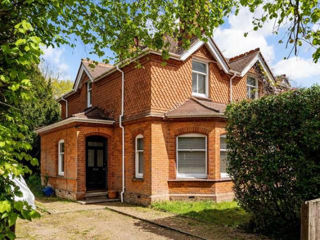 4 Bedroom Detached House