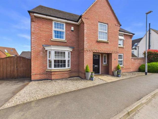 4 Bedroom Detached House