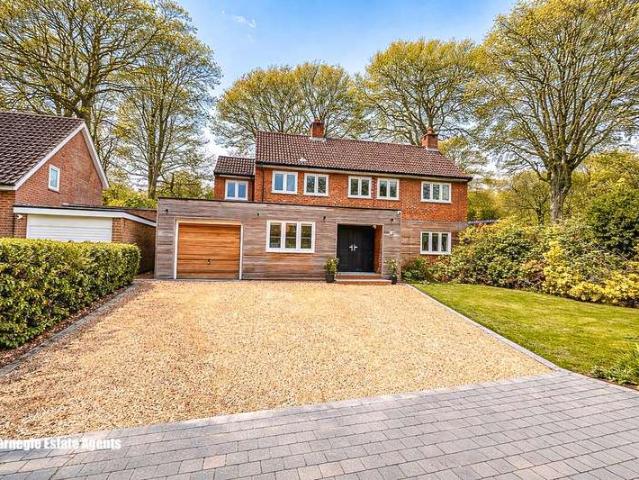 4 Bedroom Detached House