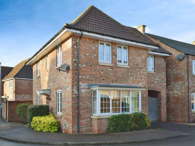 4 Bedroom Detached House