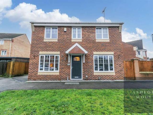 4 Bedroom Detached House
