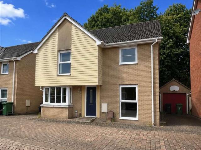 4 Bedroom Detached House