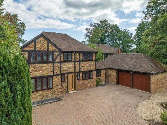 4 Bedroom Detached House