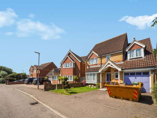 4 Bedroom Detached House