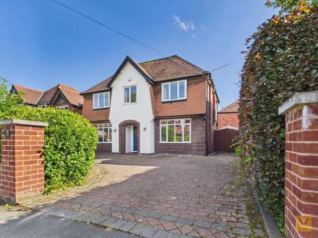 4 Bedroom Detached House