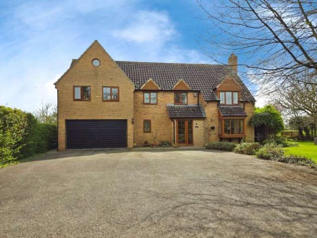 4 Bedroom Detached House