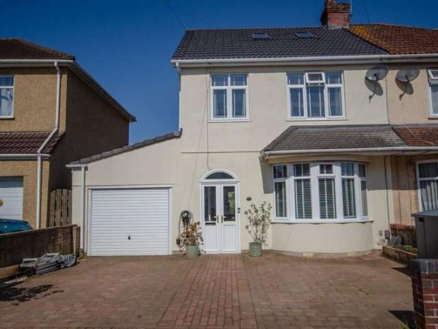 4 Bedroom Detached House