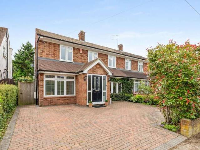 4 Bedroom Detached House