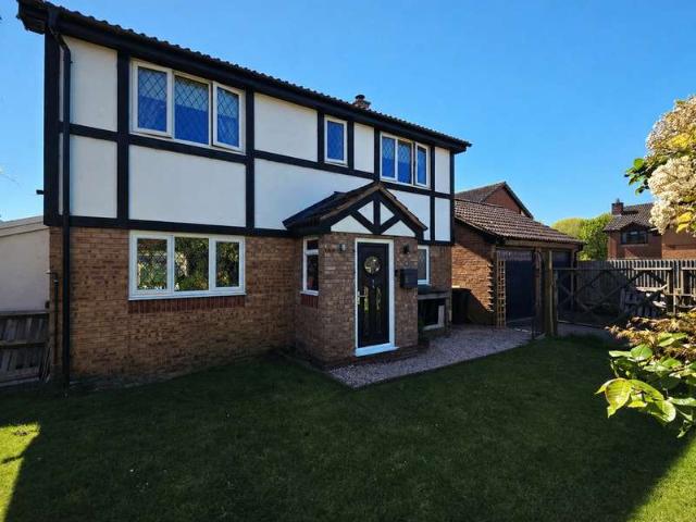 4 Bedroom Detached House