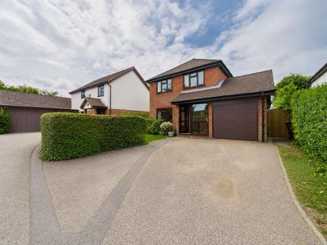 4 Bedroom Detached House