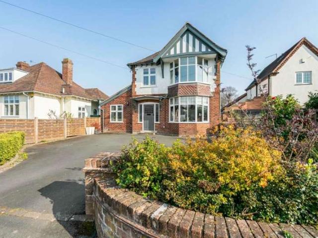4 Bedroom Detached House