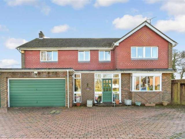 4 Bedroom Detached House